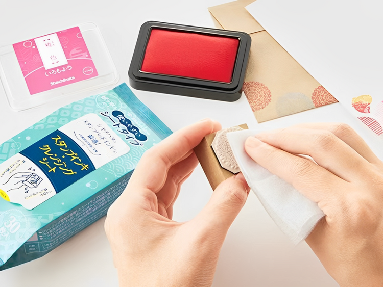 Mastering Rubber Stamping: How to Ink Your Rubber Stamp Like a Pro ...